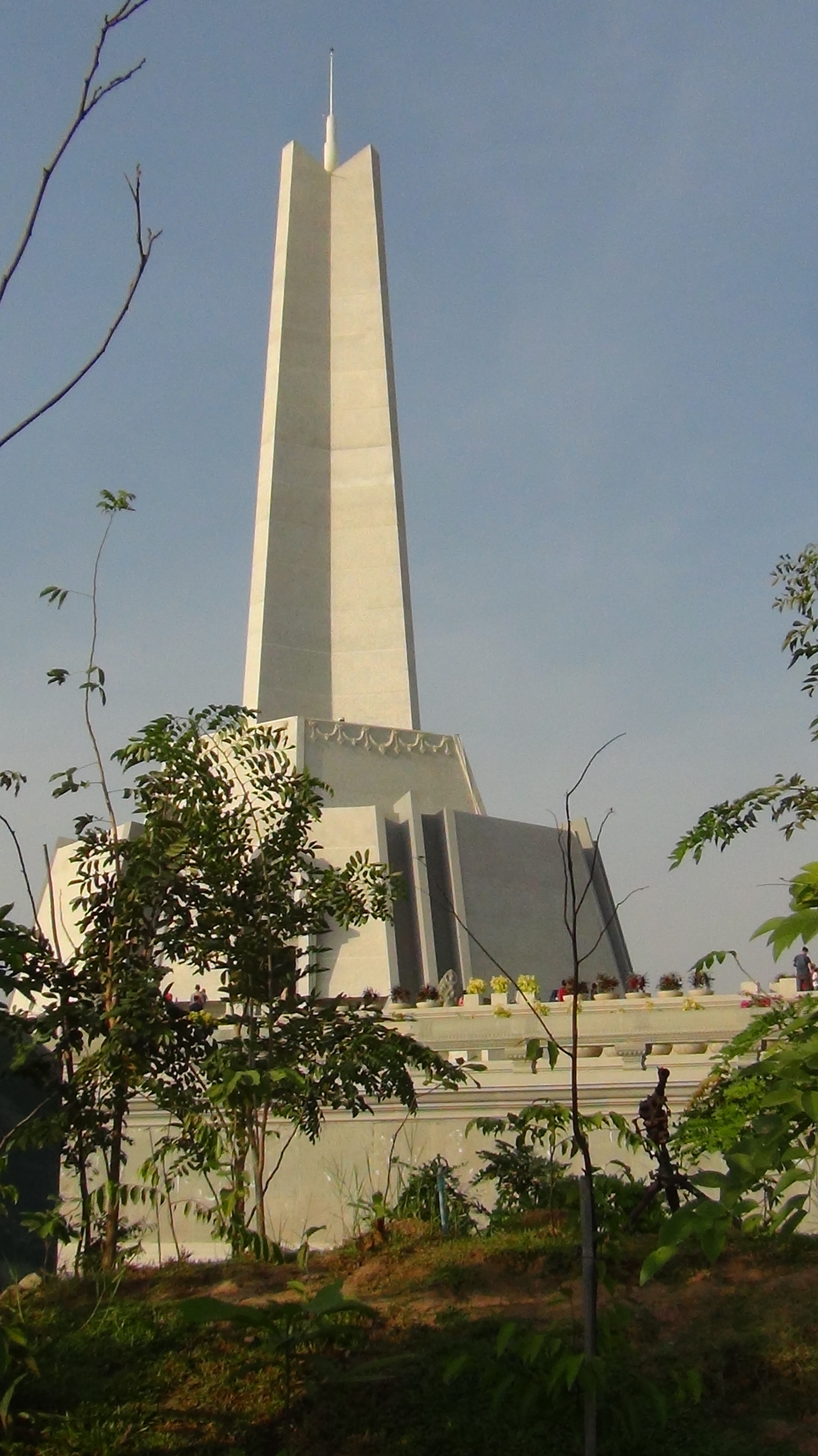 Win-Win Monument · Cultures of Occupation in Twentieth Century Asia